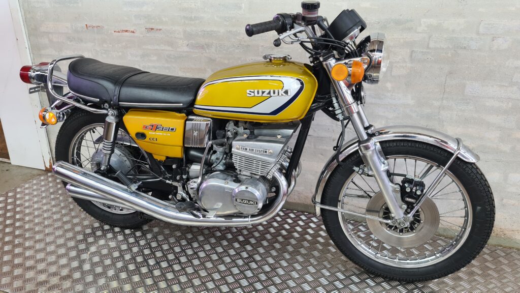 Wunderschone Suzuki Gt 380 Kaufen Bild